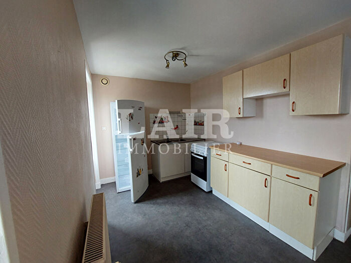 Fresnay-sur-Sarthe : Appartement 3 pièces à louer