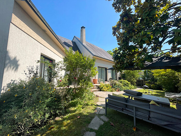 Maison 7 pièces à Sucy-en-Brie, Petit Val, Côte, à vendre