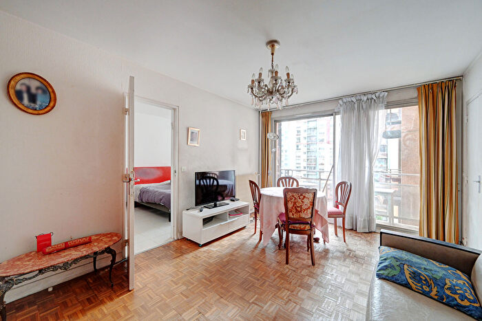 Appartement à vendre - Paris e , La Villette, Porte de Pantin - 2 pièces - 1 chambre