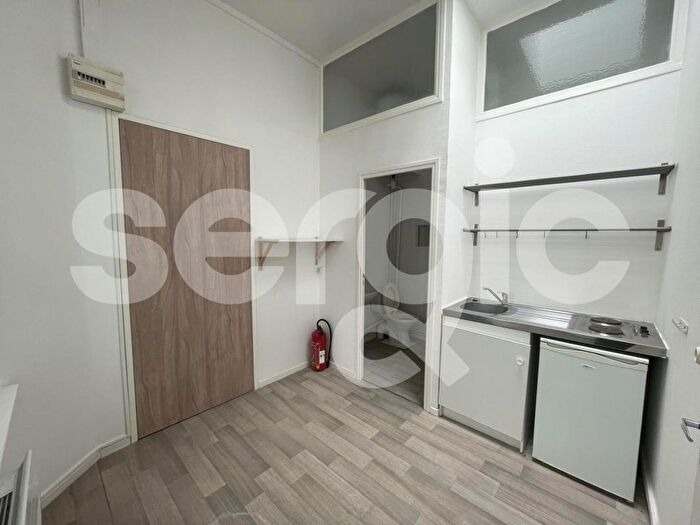Appartement à louer - Lille, Centre-ville, Euralille - 1 pièce