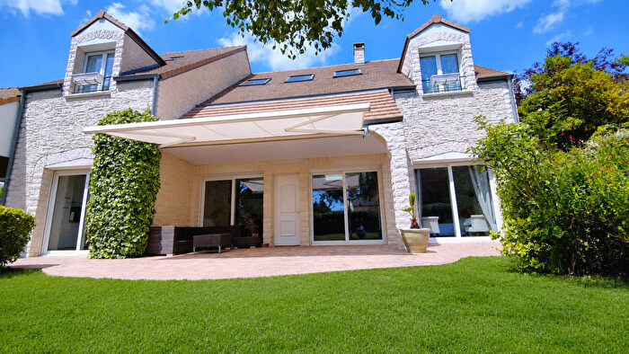 Éragny, Papeterie : Maison 7 pièces à vendre
