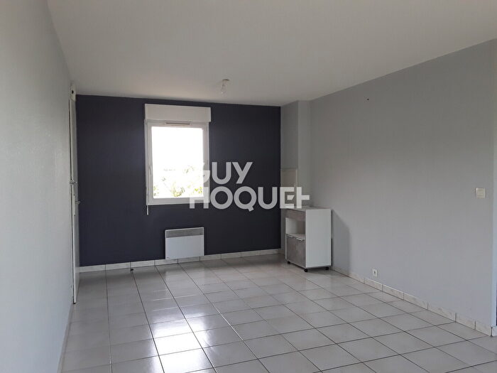 Fontenay-le-Comte, Chamiraud, Grissais, Le Gros Noyer : Appartement 3 pièces à louer