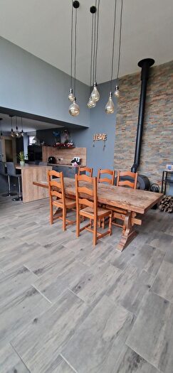 Maison à vendre - Échallat - 8 pièces - 4 chambres