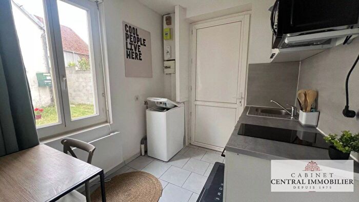 Maison 2 pièces à Romilly sur Seine-Nord Est, Romilly-sur-Seine, à louer