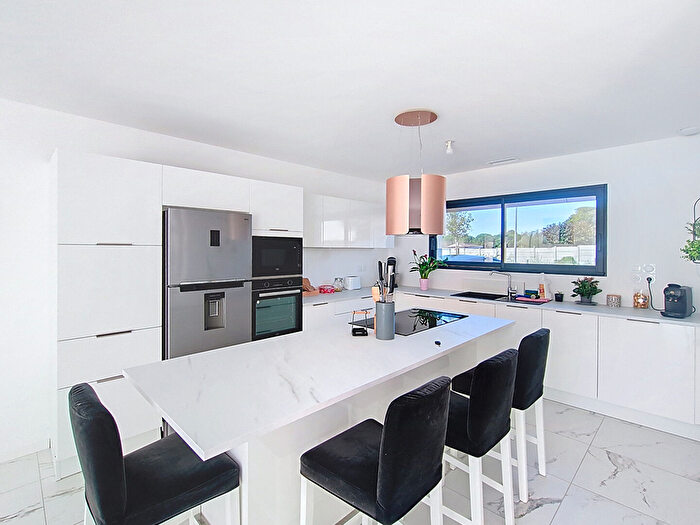 Maison à vendre - Saint-André-de-Cubzac - 4 pièces - 3 chambres