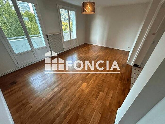 Appartement à louer - Antiquaire, Notre Dame, Grenoble - 4 pièces - 3 chambres