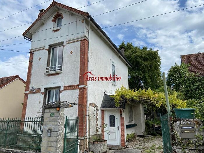 Maison 4 pièces à vendre - Saint-Quentin-le-Verger