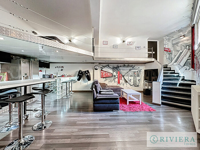 Appartement à vendre - La Trinité - 3 pièces - 2 chambres