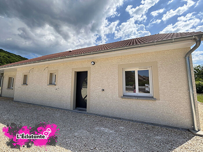 Maison 4 pièces à louer - Raddon-et-Chapendu