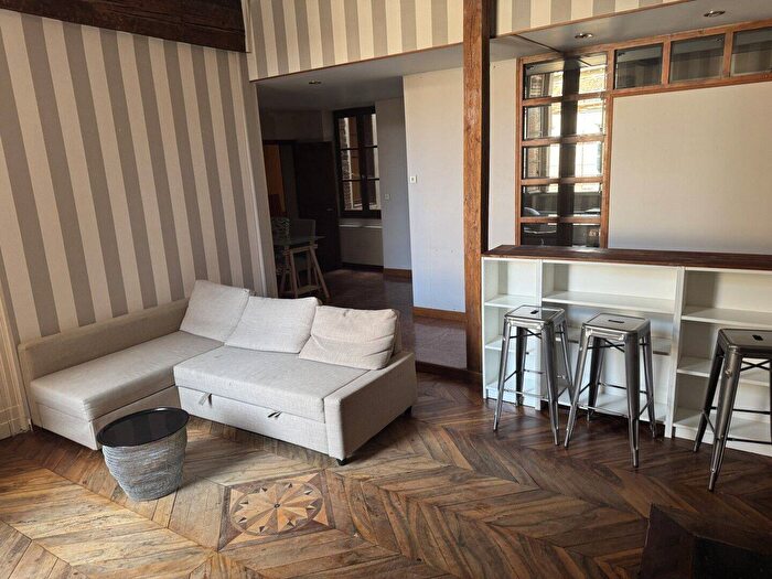 Appartement à louer - Carmes, Toulouse - 3 pièces - 2 chambres