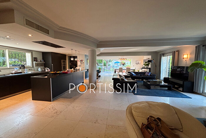 Maison à vendre - Aspremont - 8 pièces - 5 chambres