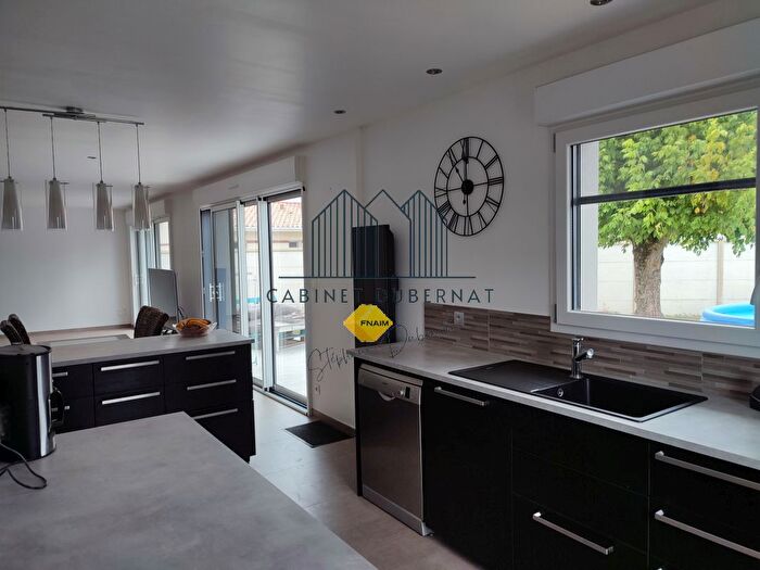 Maison à louer - Ludon-Médoc - 4 pièces - 3 chambres