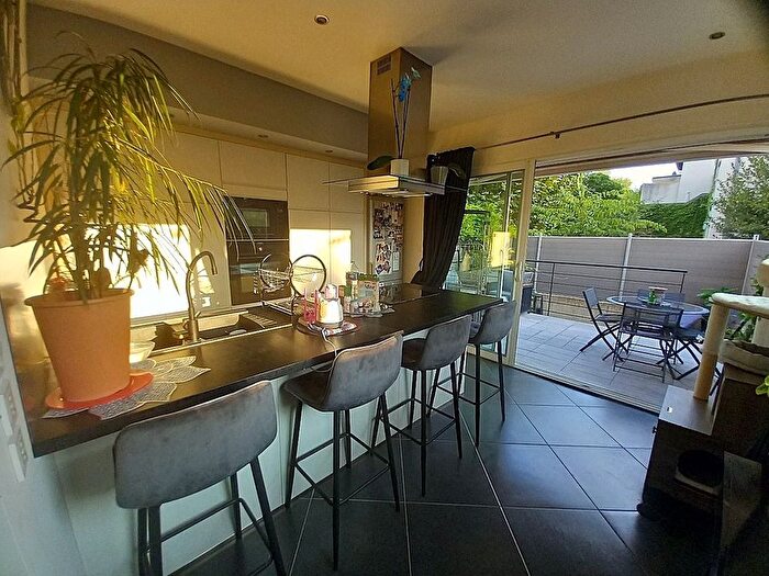 Appartement à vendre - Valence - 3 pièces - 2 chambres