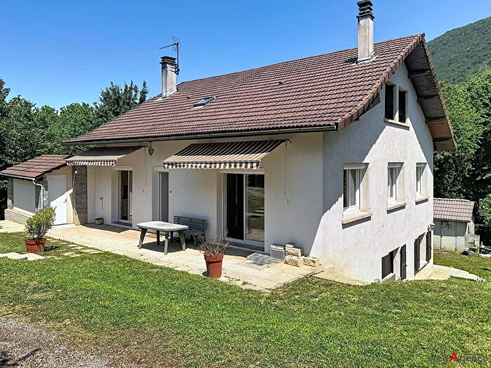 Vif : Maison 9 pièces à vendre