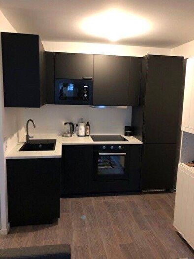 Centre Nord, Évry-Courcouronnes : Appartement 2 pièces à louer