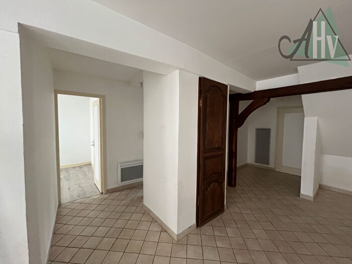 Bray-sur-Seine : Appartement 3 pièces à louer