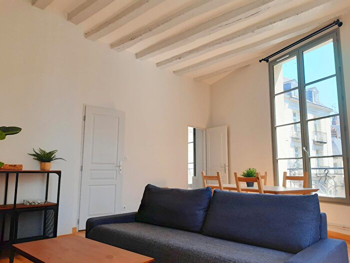 Appartement à louer - Tours, Centre-ville - 3 pièces - 2 chambres