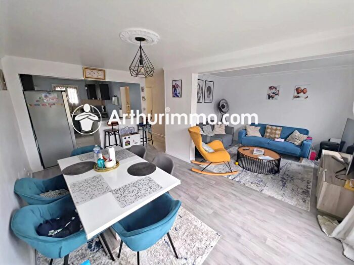 Savigny-le-Temple, Centre-ville - Appartement 4 pièces à vendre