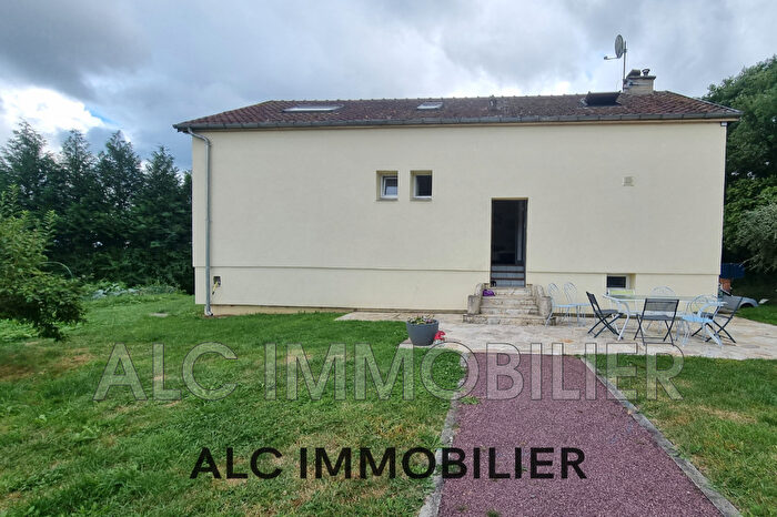 Ferrières-la-Verrerie : Maison 5 pièces à vendre