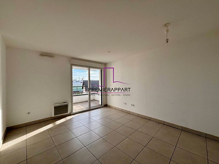 Réveil Matin, Houilles : Appartement 3 pièces à louer