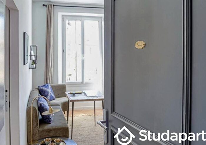 Appartement à louer - Belsunce, Marseille er arrondissement - 2 pièces - 1 chambre