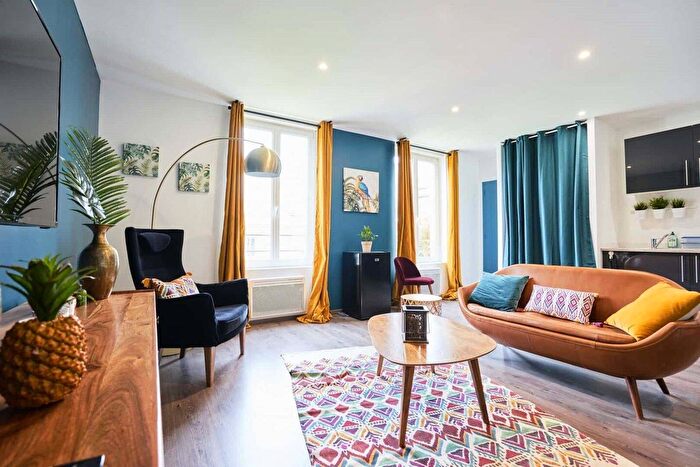 Appartement à louer - Clairmarais-Charles Arnould, Reims - 1 pièce