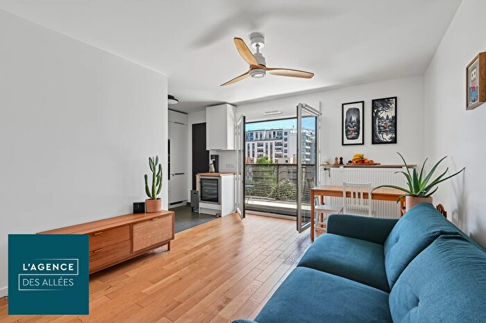 Clichy, Berges de Seine, Beaujon : Appartement 3 pièces à vendre