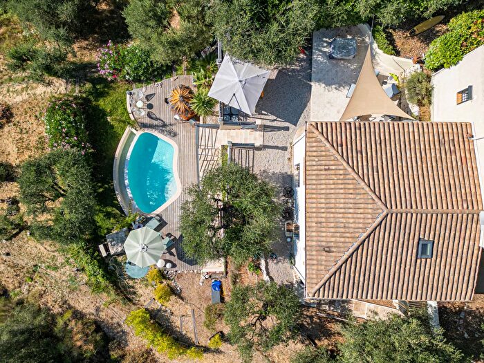 Maison à vendre - Colomars - 6 pièces - 4 chambres