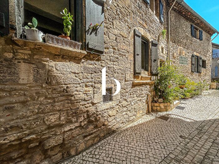 Maison 5 pièces à Barjac, à vendre