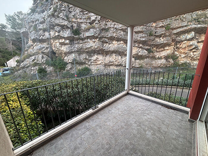 Appartement à louer - Nîmes, La Gazelle, Ventabren - 2 pièces - 1 chambre