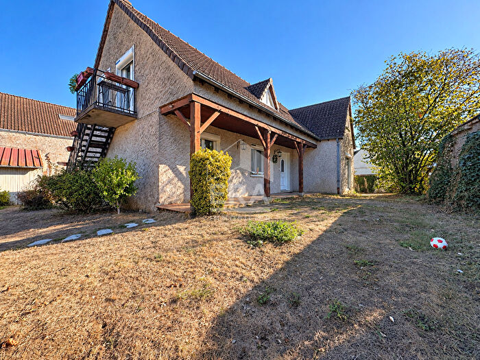 Maison 8 pièces à vendre à Brières-les-Scellés