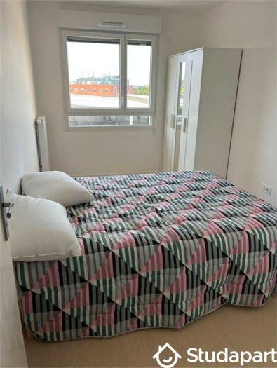 Appartement 1 pièce à louer - Bastide-Horloge, Cergy