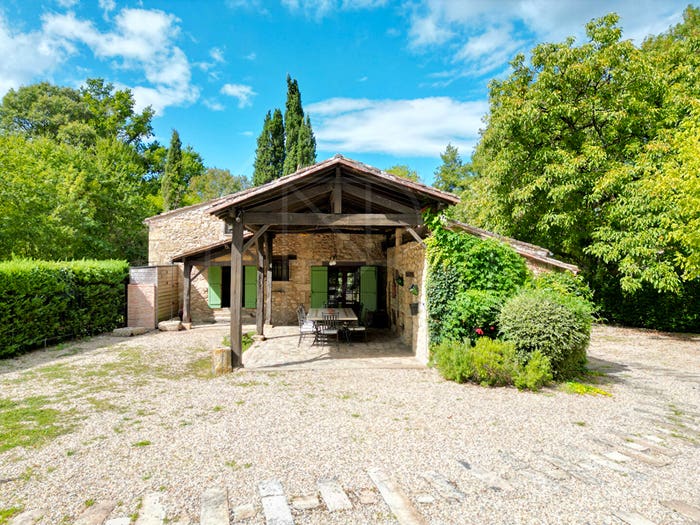 Maison 10 pièces à postalCode, à vendre