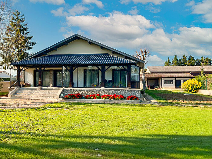 Maison à vendre - Chanas - 6 pièces - 4 chambres