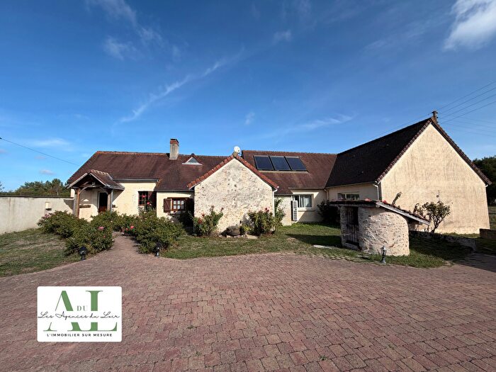 Maison 6 pièces à Baugé, à vendre