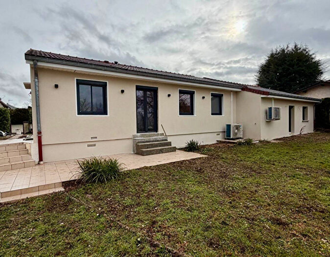 Maison à louer - Noiron-sous-Gevrey - 6 pièces - 4 chambres