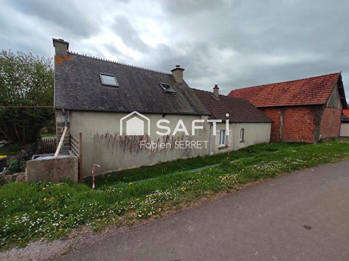 Saint-Georges-d'Elle : Maison 3 pièces à vendre