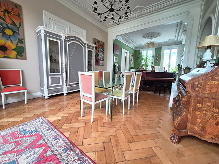 Maison à vendre - Roubaix, Sainte-Elisabeth - 8 pièces - 7 chambres