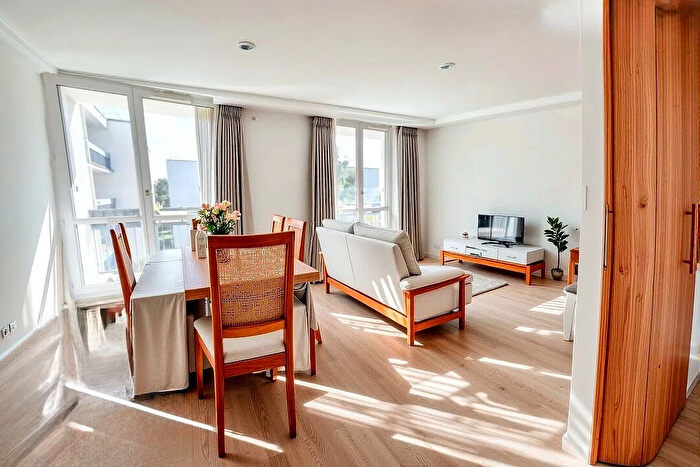 Appartement à vendre - Roissy-en-Brie, Arpents, Etang, Vignes - 4 pièces - 3 chambres