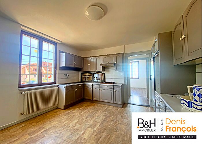 Maisons à vendre et appartements à louer - 3