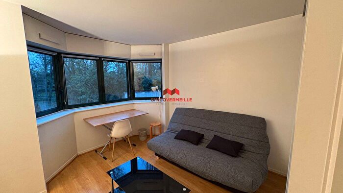 Appartement à louer - Centre Ville, Rueil-Malmaison - 1 pièce