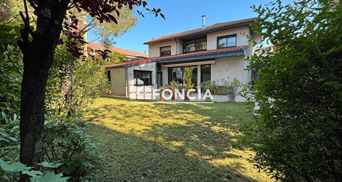 Maison à vendre - Lyon e , Bachut, Transvaal - 5 pièces - 3 chambres