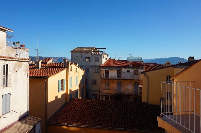 Centre Ville, Ajaccio - Appartement 2 pièces à louer