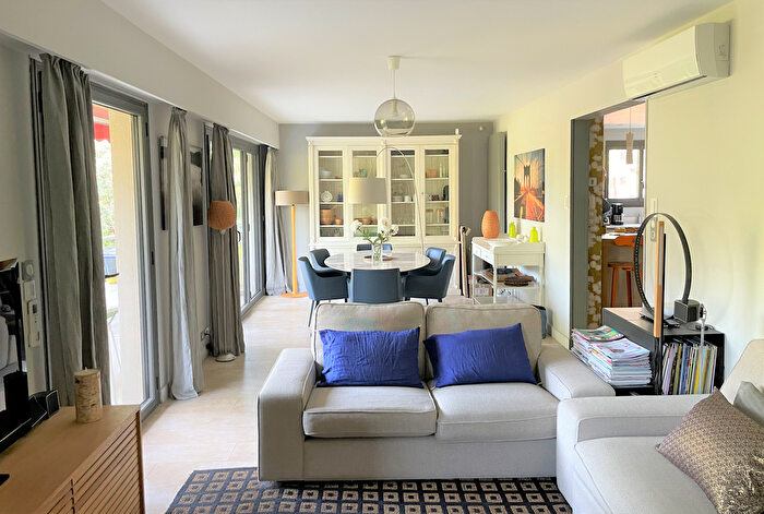 Appartement à vendre - Aix-en-Provence, Val Saint-André - 4 pièces - 3 chambres