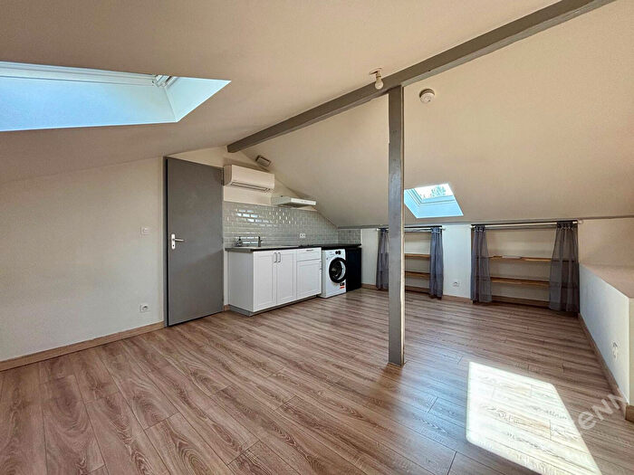 Appartement à louer - Agen, Le Gravier - 1 pièce