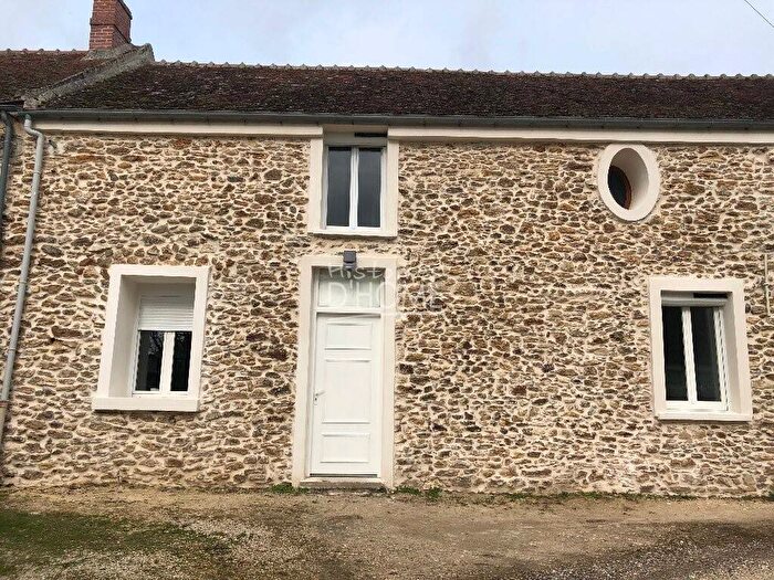 Maison à louer - Le Plessis-Feu-Aussoux - 4 pièces - 3 chambres