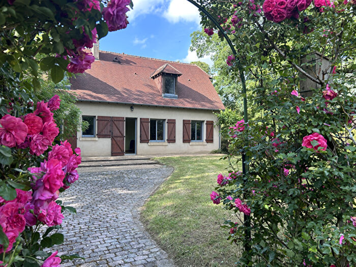 Maison 6 pièces à Rivarennes, à vendre