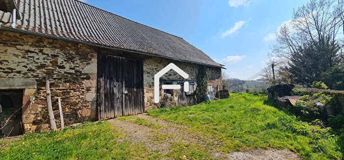 Maison à vendre - Voutezac - 2 pièces - 1 chambre