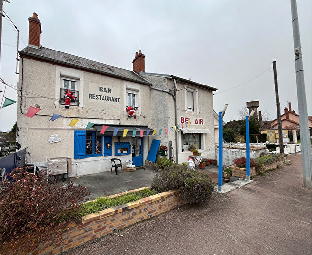 Maison à vendre - Decize - 4 pièces - 2 chambres