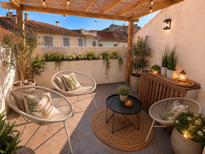 Salon-de-Provence, Centre-ville : Appartement 3 pièces à vendre